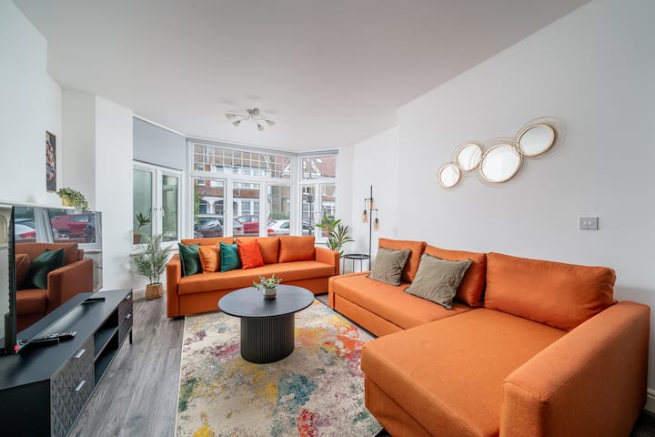 Morden Large Ground Floor2‑bedapt | 30 Min London. - Barnet