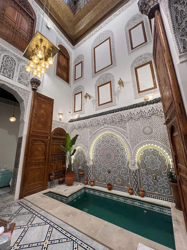 Riad Privé Avec Piscine – 1 Min De La Médina - Fez