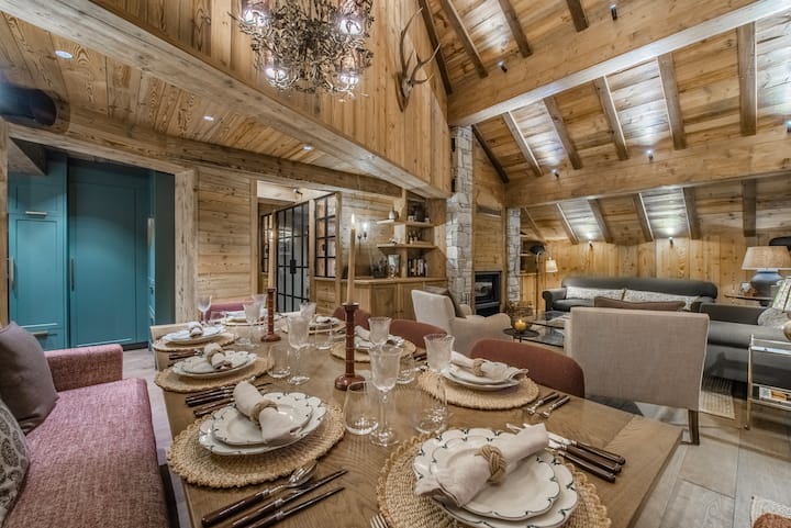 Luxury Four-bedroom Property In Val D'isere - Tignes