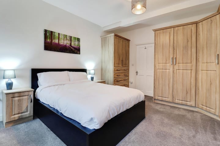 Entire Home Westminster Street Near Crewe Station - Crewe