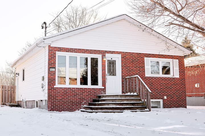 Quaint 2 Bedroom | New Sudbury | Parking - Greater Sudbury