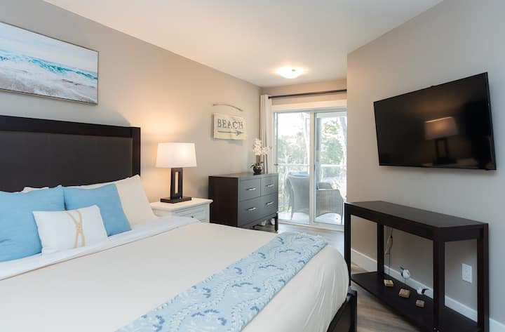 Pacific Cove – King Suite - Parksville