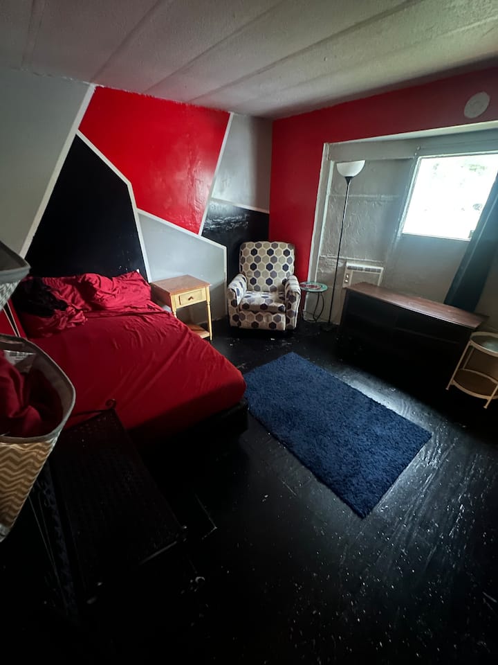 Private Room And Bathroom In Mobile Home - Port Orange, FL