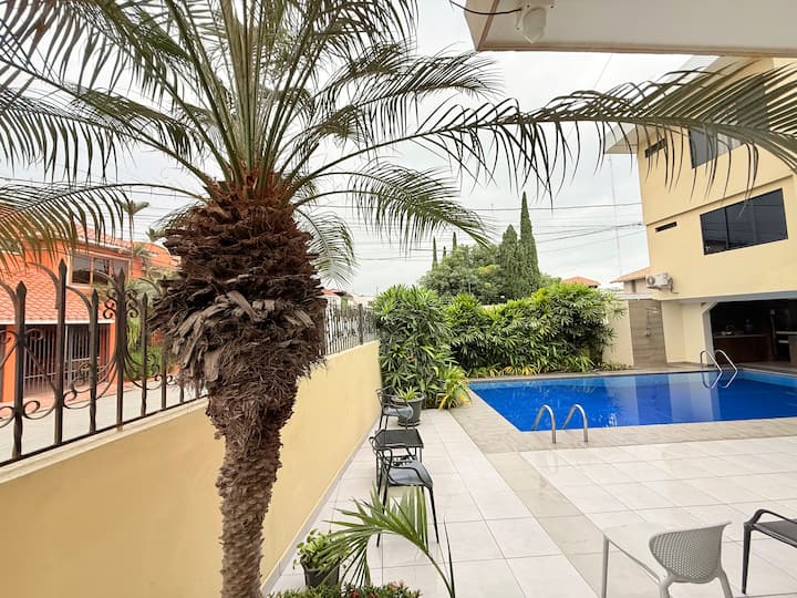 Elegancia Y Confort En El Corazón De Machala - Machala