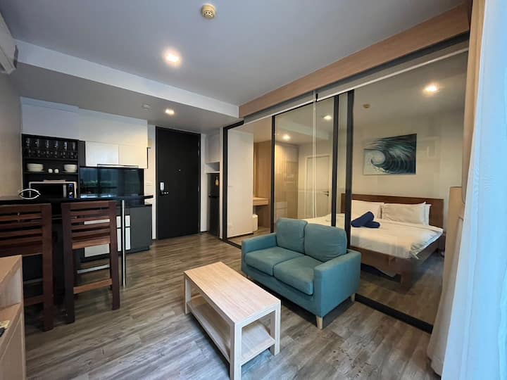 The Deck Condo With Private Outdoor Hot Tub. - Patong Beach