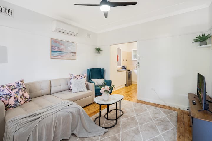 Relaxing 3 Bedroom Home In Belmont - Belmont