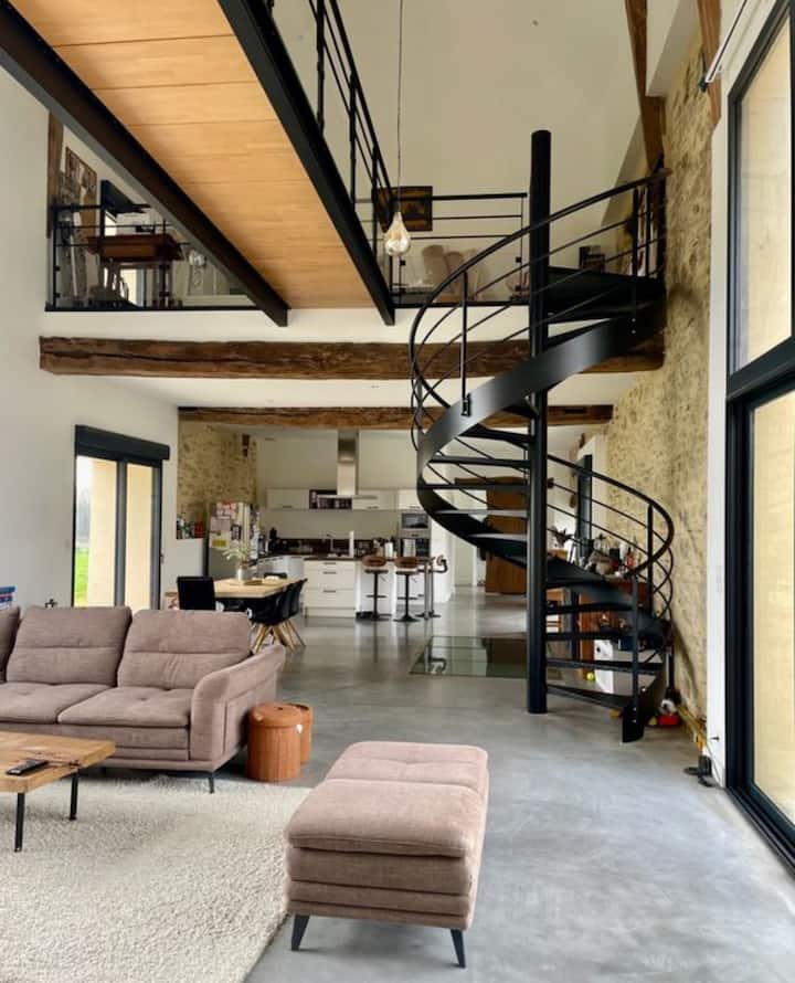 Maison Rénovée Dans Ancienne Grange - Sucé-sur-Erdre