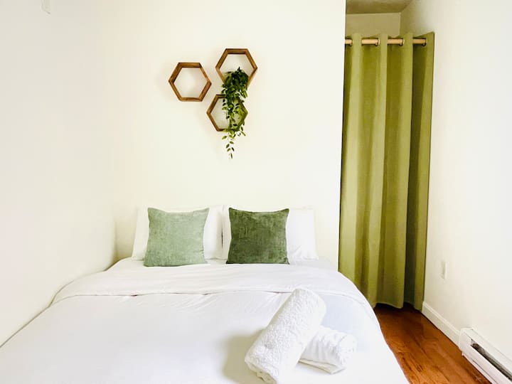 Queen Room. Easy Commute To Mgh, Harvard, Mit - Cambridge, MA