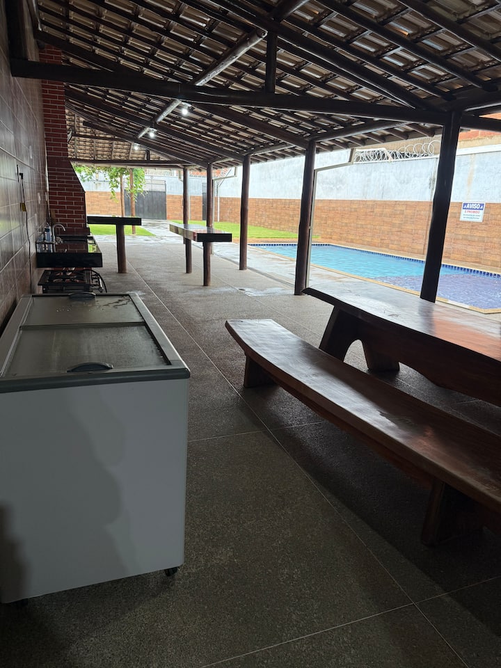 Casa Com Piscina, Próximo Ao Aeroporto! - Governador Valadares