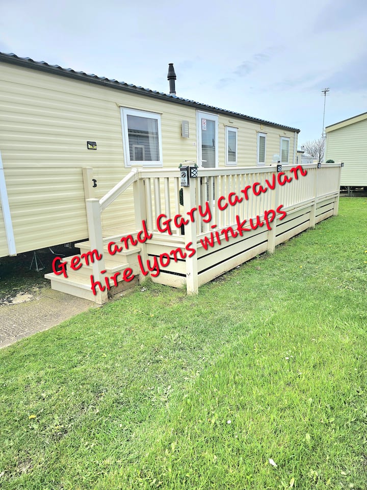 3 Bedroom 8 Berth Caravan - Towyn