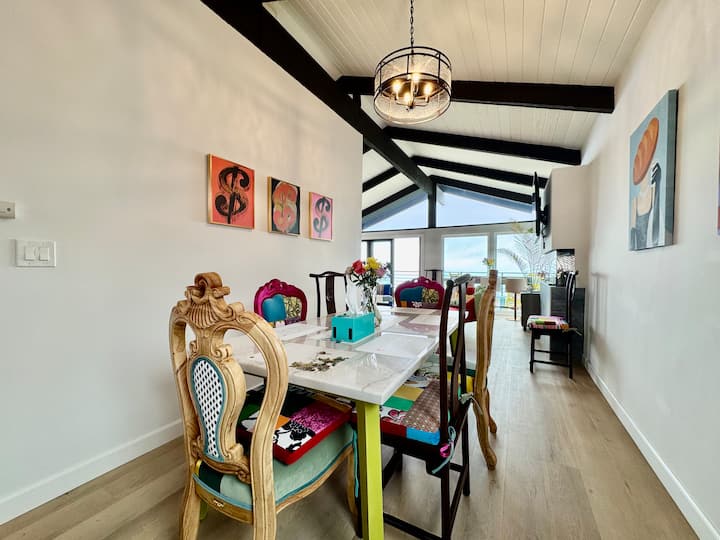 Coastal Home With Ocean Views - Laguna Beach, CA