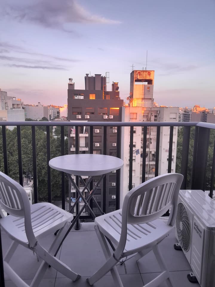 Calido Y Confortable Apartamento En Cordon. - Montevideo