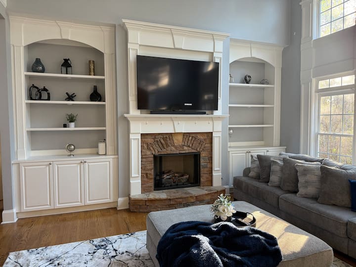 Home Away From Home. Comfy, Quiet, & Cozy 4 Bdrm. - Villa Rica, GA