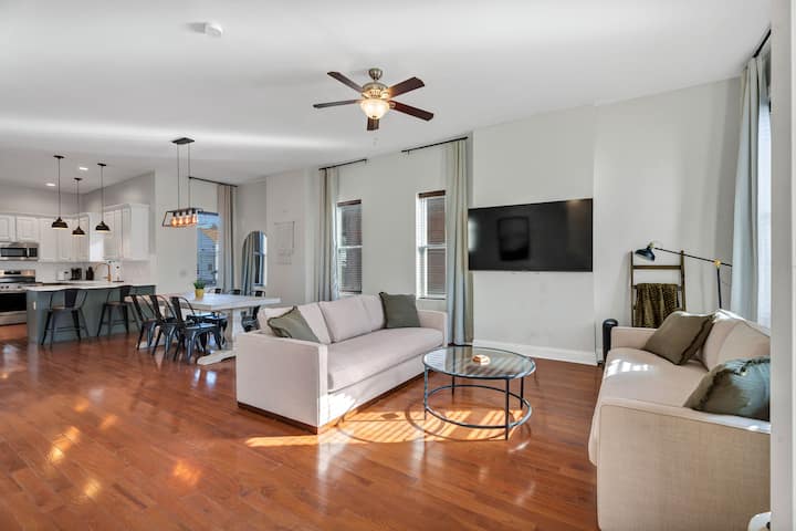 5 Bedroom / 9 Beds Downtown With Parking And Yard - St. Louis, MO