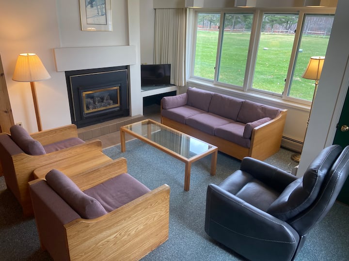 3-bedroom Townhouse In Stowe - Pools And More - Stowe, VT