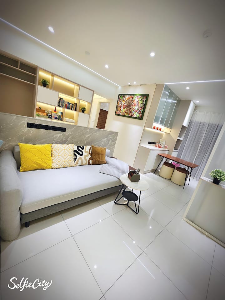 月租/Kaohsiun City近輕軌/整層空間/電梯/出差旅遊/來台留學/每週免費清潔/免費網路 - 펑산 구