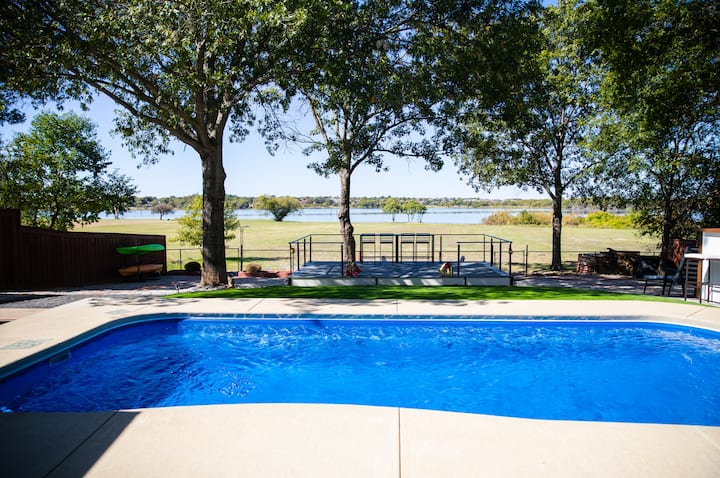 Lakefront Luxury Home W/ Pool & Sunset Views - Rowlett, TX