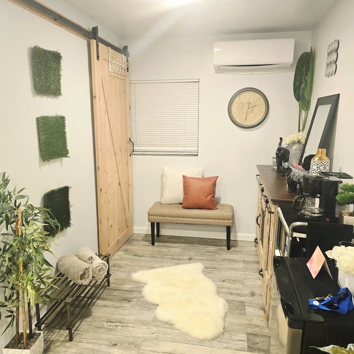 Tiny Home W Country Charm Mtn Views Alameda County - Hayward, CA