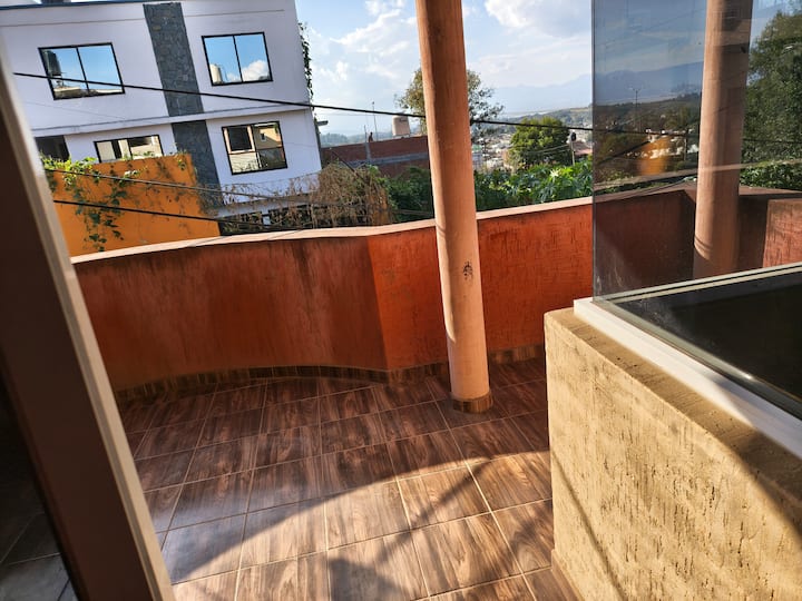 Casa Con Dos Cuartos Disponibles, Cocina Comedor. - Pátzcuaro