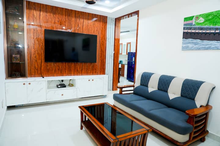 Spacious 2bhk | City Center & Malls | Vijayawada - Vijayawada