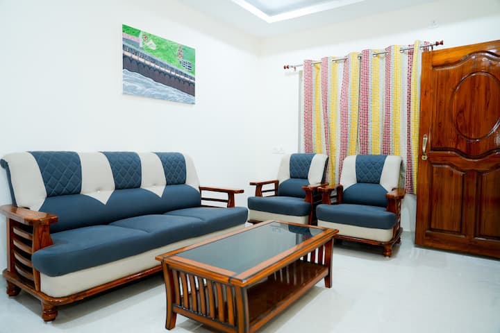 Spacious 3bhk Near City Center & Shopping Malls - Vijayawada