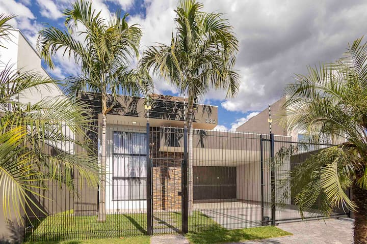 Casa Munique Maringa Com Piscina E Ar Condicionado - Maringá