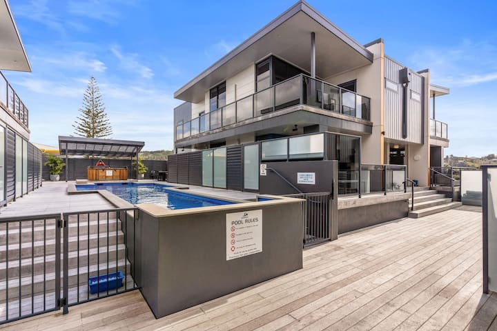 Whangamata Apartment With Pool, Spa And Views - Whangamatā
