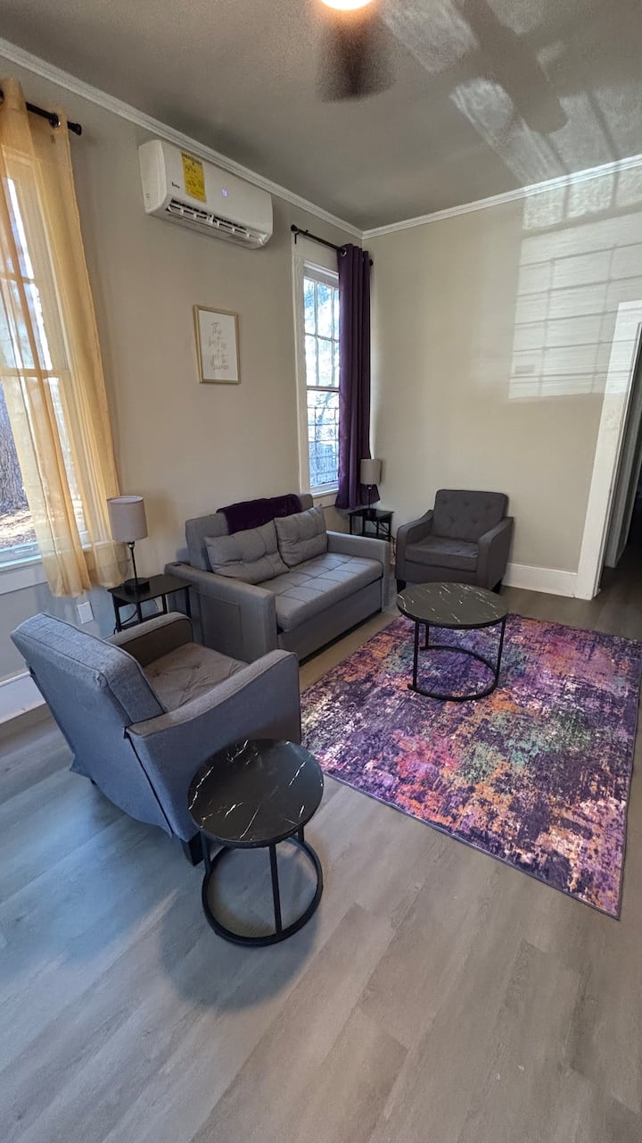 The Violet Retreat - Shreveport