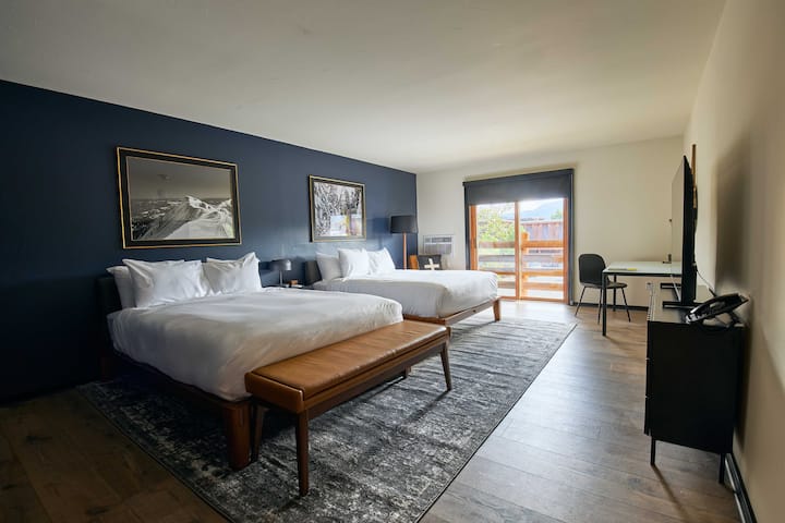 Two Queen Beds: The Gnarnia - Big Sky, MT