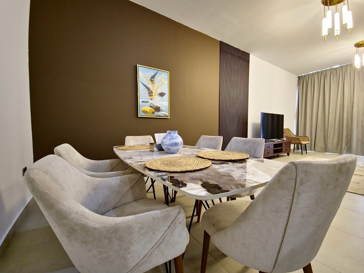 Harf-RAW502 Grand 2BHK près de l'ADNEC - Airbnb