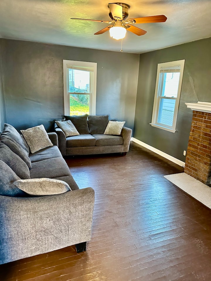 Single Family Home, Easy Access, Safe Area - South Bend, IN