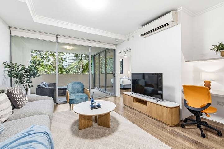 Modern Luxe | Urban Comfort In Central Green Heart - Brisbane