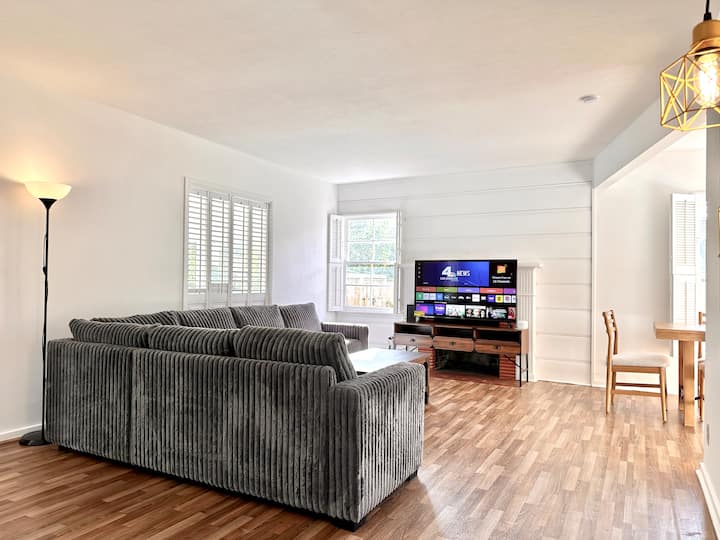 Family-friendly Home In San Gabriel, Ca - Pasadena, CA