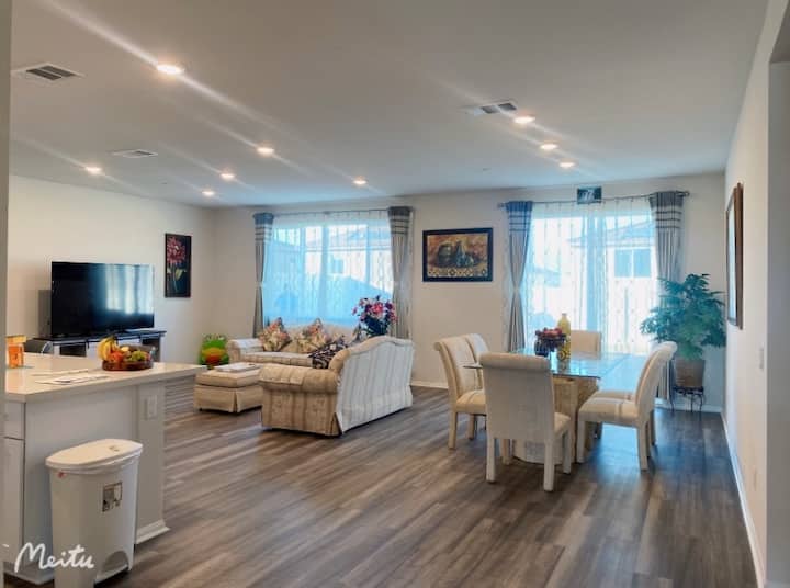 Comfortable Whole House With 4 Rooms - Riverside, CA