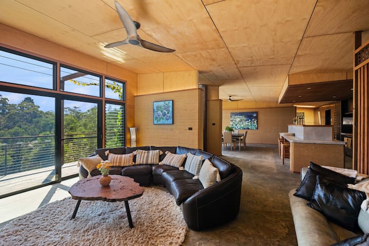 Maculata @Bawley New 3 Bed Rammed-earth Home - Bawley Point