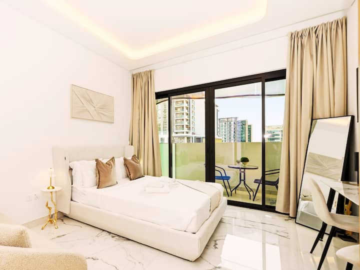 Azure Superior Apartment | 10 Min To Burj And Dxb - Dubai Airport (DXB)