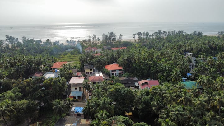Shravani Resorts,beach Vicinity,wadi , - Alibag
