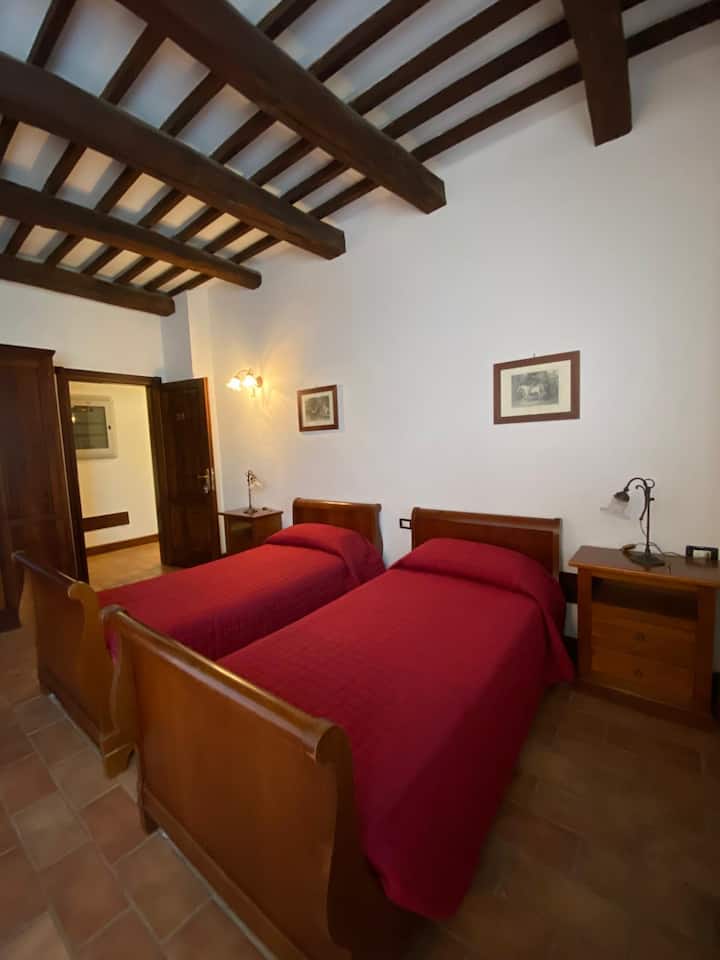 Camera Quadrupla - Immersa Nella Natura - Canda