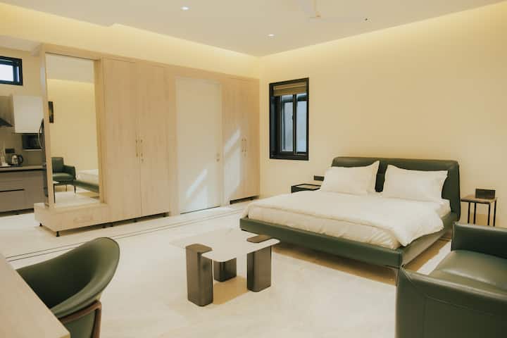 Presidential Suite In Gachibowli Hyderabad - Hyderabad