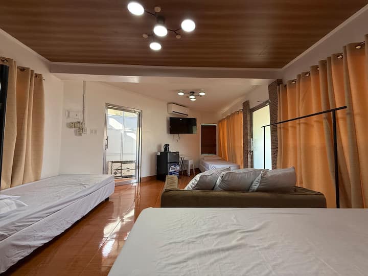 Tiny Home Near The Beach Tubigan By Cleofe - Libertad