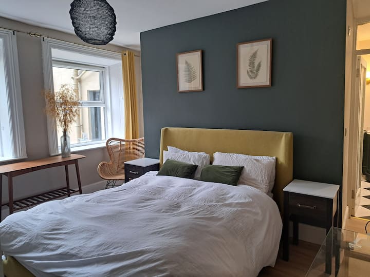 Two Bedroom Property By The Sea - Dublin