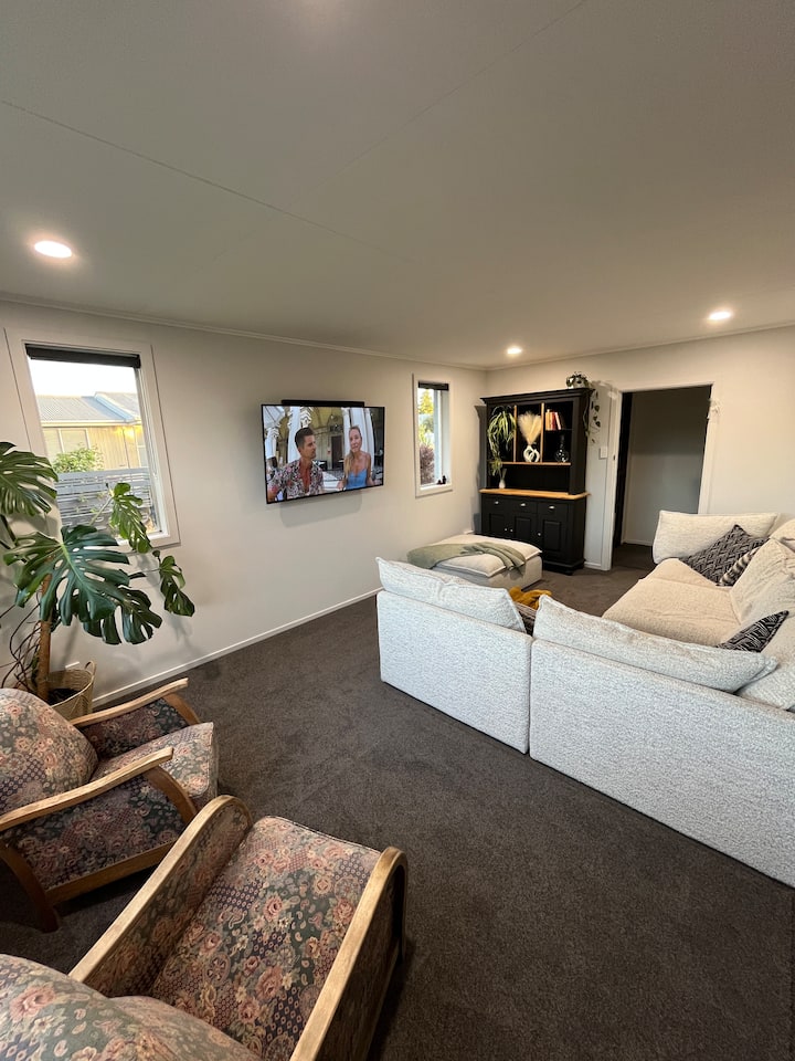 Modern 3 Bedroom - Gore - Gore