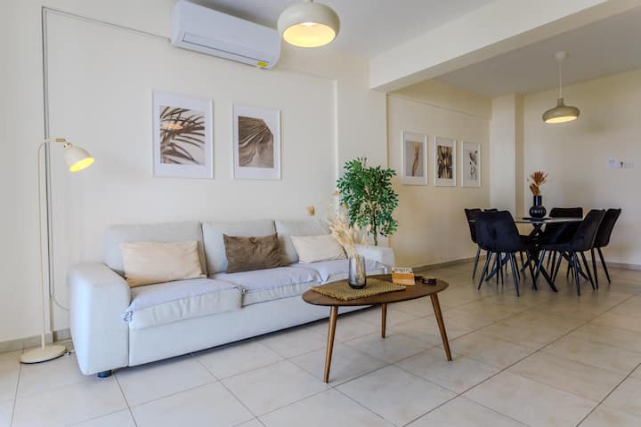 Estéa • Karmel's Apartment In Old Town (Center) - Paphos