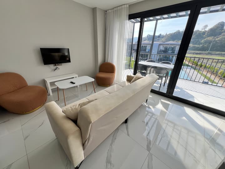 Orman Manzaralı, Güneşli Balkon, Yeni 2025 Yapım - Kocaeli