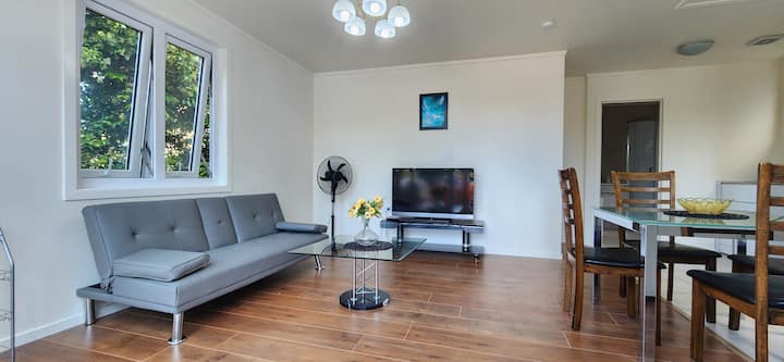 Cozy Auckland Haven: Your Home Away From Home - Auckland