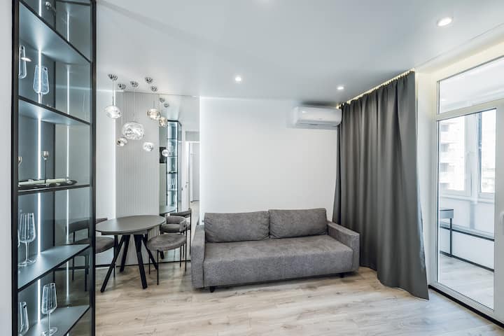 *9aa Petrovdom In Rc Faina Town In Kyiv - Kyiv