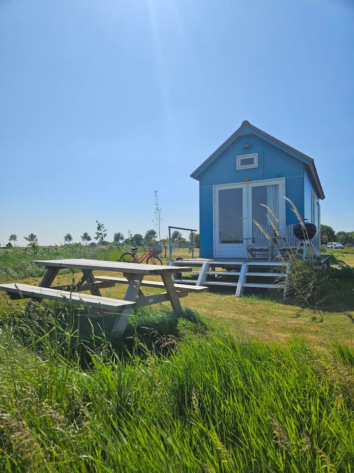 Zeeuws Strandhuisje Op Het Land - Netherlands
