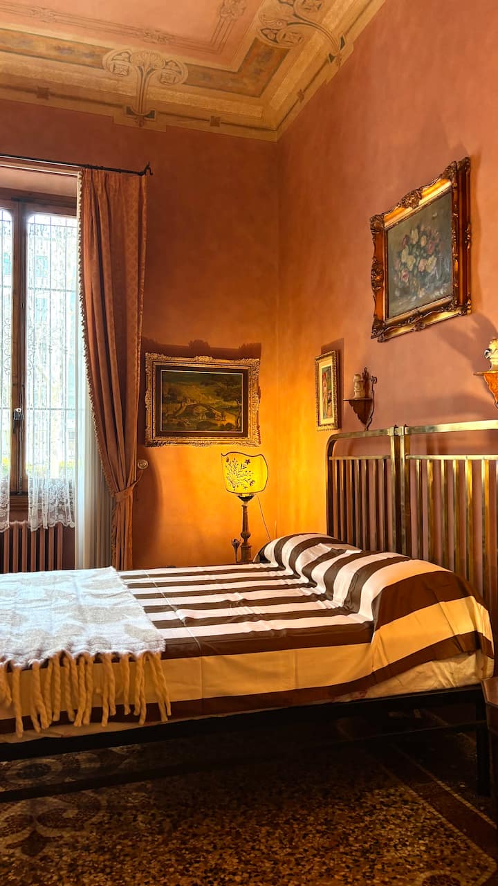 La Dimora Dipinta - Florence