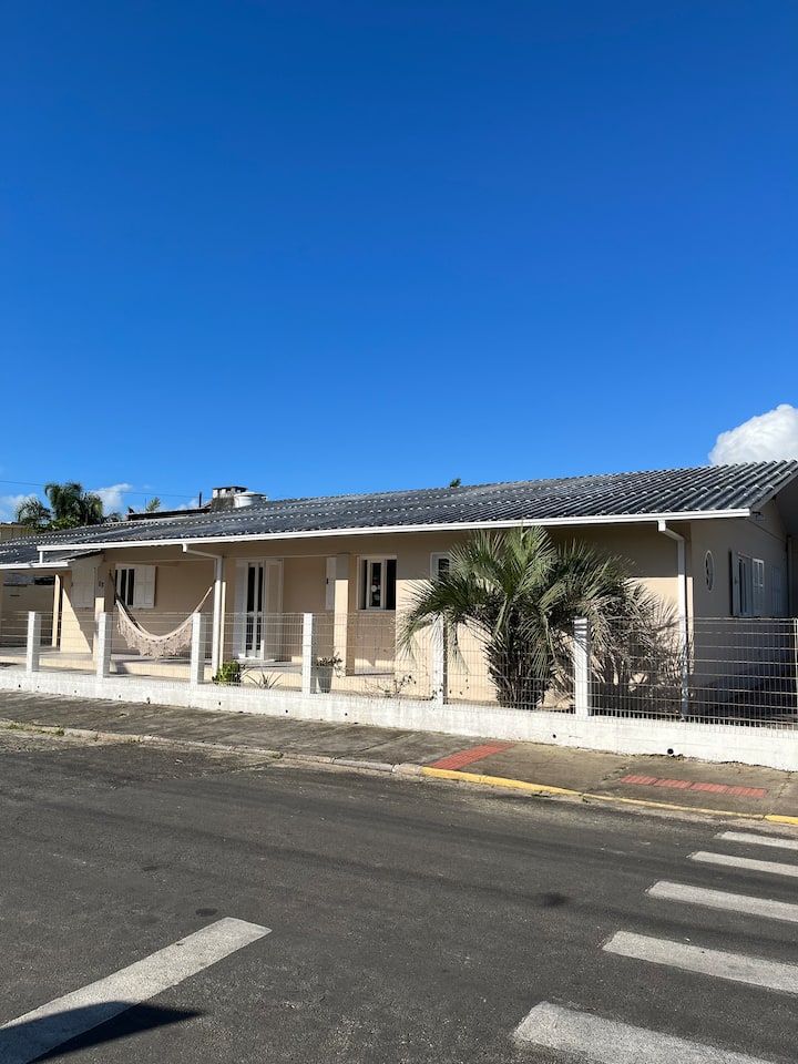 Casa Ampla E Confortável No Passo De Torres - Torres, Brasil