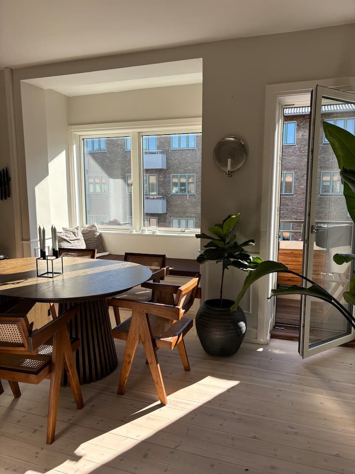 Restored Apartment ØSterbro | Metro & Bathing Area - Kopenhagen